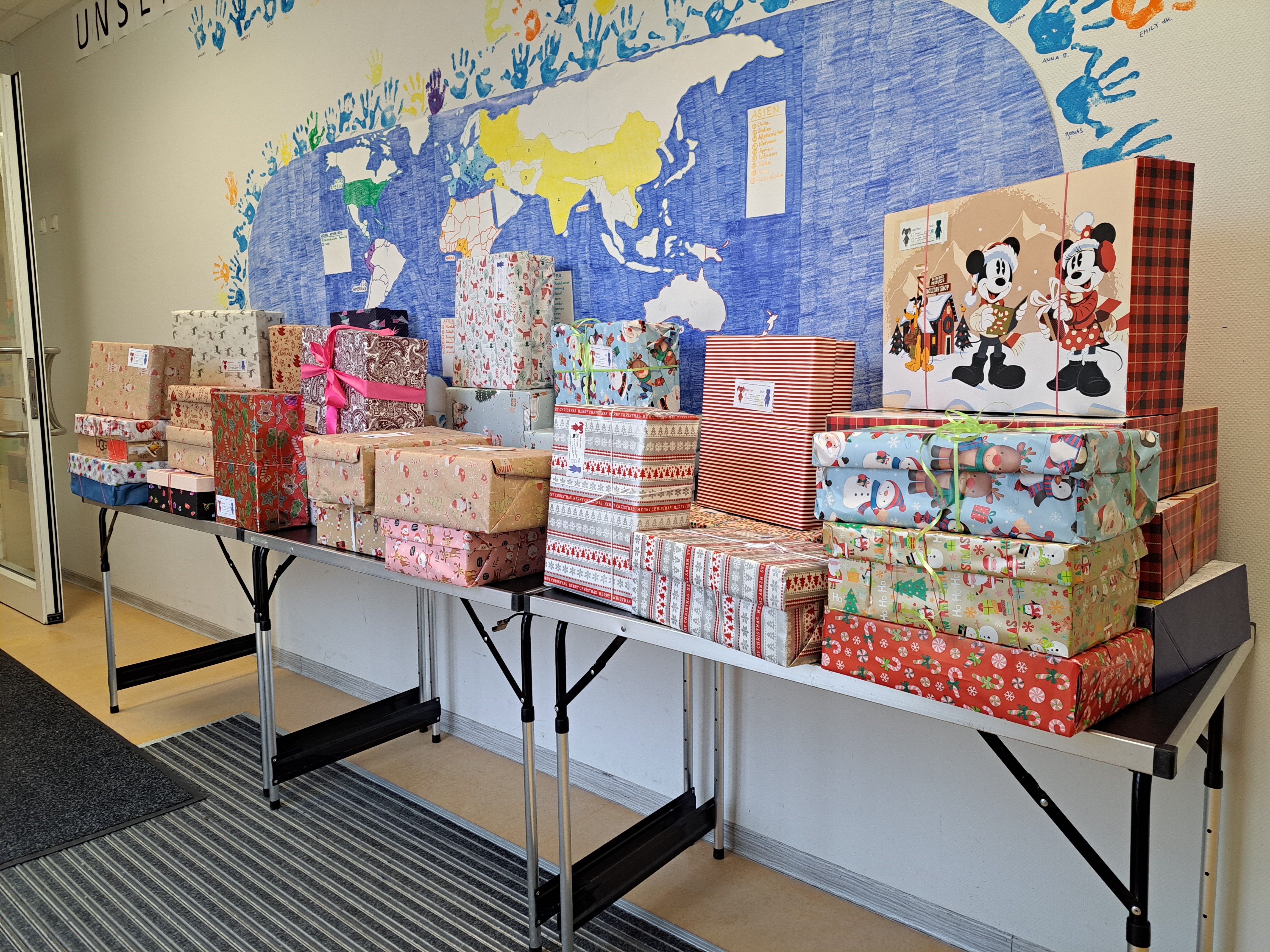 Päckchenhelden - Kinderaugen zum Leuchten bringen. | AWO Oberbayern e.V.